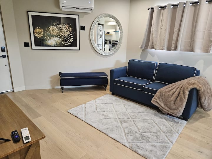 Chic Art Deco 2br Townhome Near Downtown - Los Angeles, CA