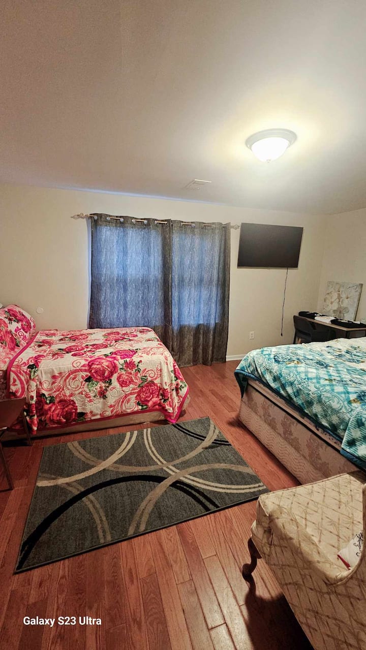 Divine Villa- Evergreen Ave - New York City