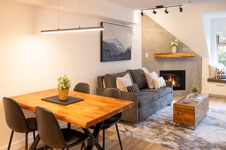 Modern 1brm, Pool,hottub&nearshops! - Whistler
