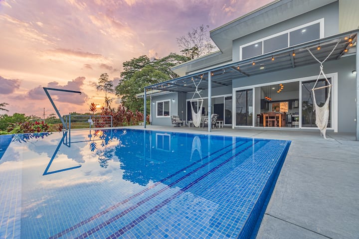 Luxury Villa-large Private Pool In Uvita's Heart! - Costa Rica