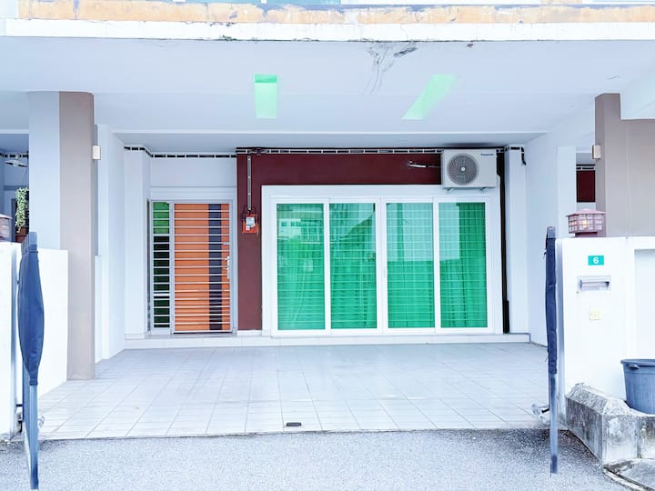 Beringin Bliss Double-storey Homestay - Gopeng