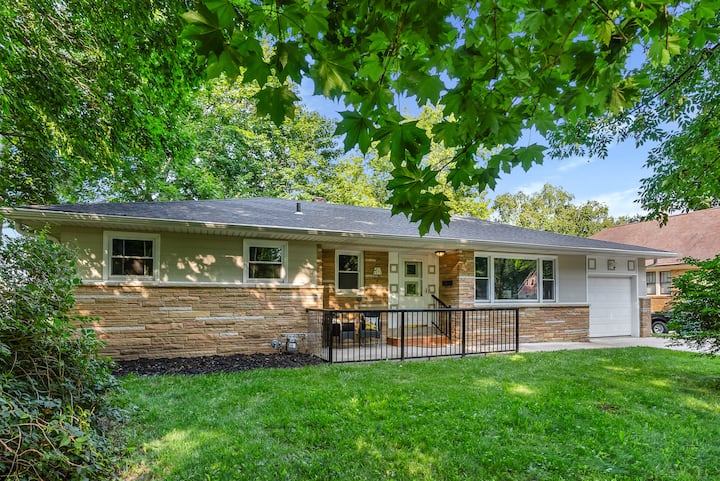 Cedarburg Fairground 3 Bed Home! - Cedarburg, WI