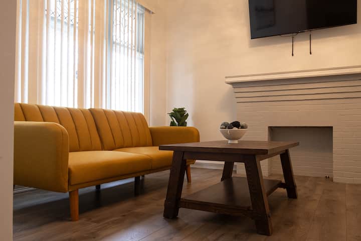 Centrally Located Apt In Buffalo - LECOM Harborcenter