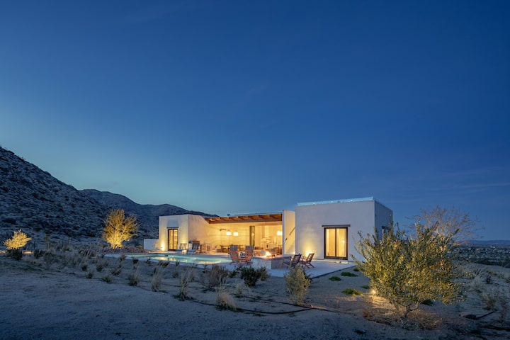 Pool, Spa, Rooftop Deck, View, Stars - Villa Paros - Joshua Tree, CA