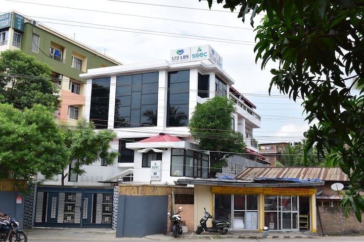 172 Lbs - A Boutique Guest House - Guwahati