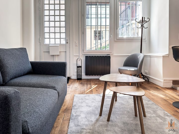 Charming Montmartre Maisonette Newly Refurbished - Paris