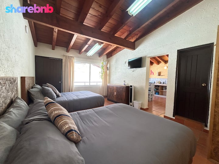 Encanto Céntrico Con Toques Modernos - Valle de Bravo