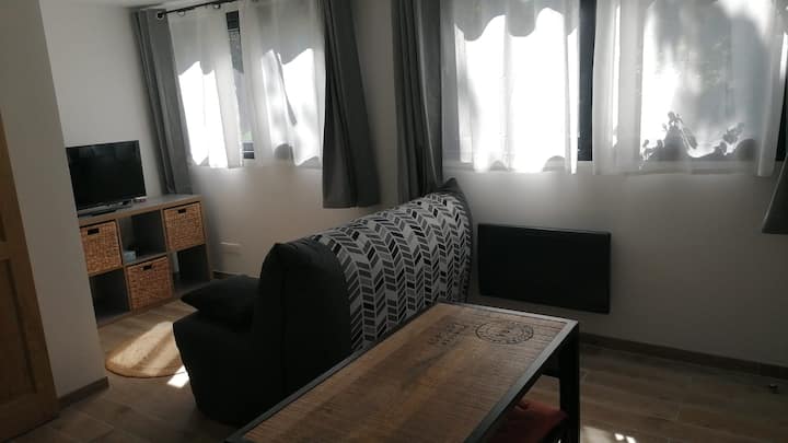 Studio Refait à Neuf Tout éQuipé - Nanterre