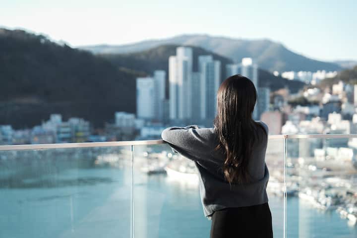[Hlow Busan] 801호 Rooftop Terrace Ocean Deluxe - Busan