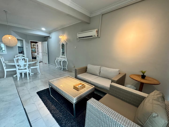 3 Bedroom Service Suites #6 @ Century Bay - Penang