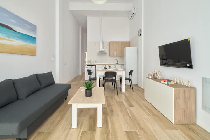 Hasta Para 6 Viajeros: Luz Natural Cocina Equipada - Los Barrios