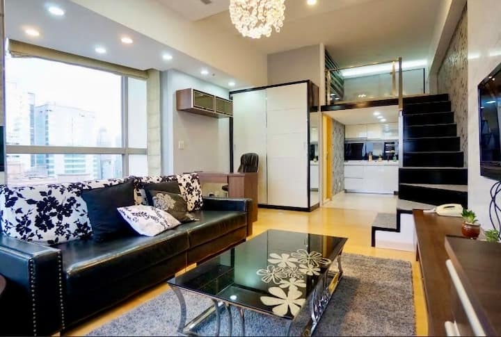 Panoramic Corner Loft In Xinyi | Taipei 101 Views - Taipei
