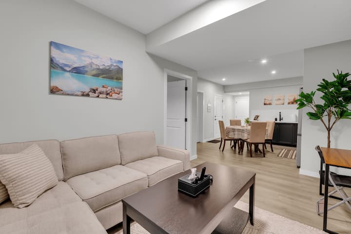 Luxury Basement Suite Se Calgary - Calgary
