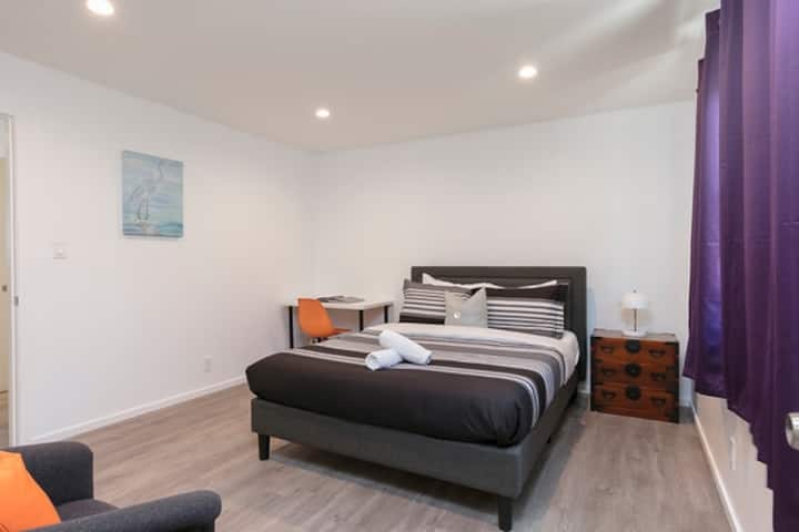 Freshly Renovated 2br/1ba Near Sfo- Monthly Stay C - San Bruno, CA