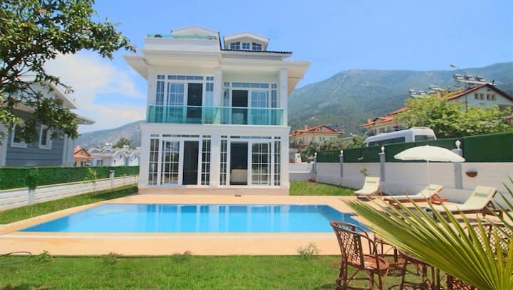 ÖLüdeniz Müstakil Havuzlu Villa - Ölüdeniz