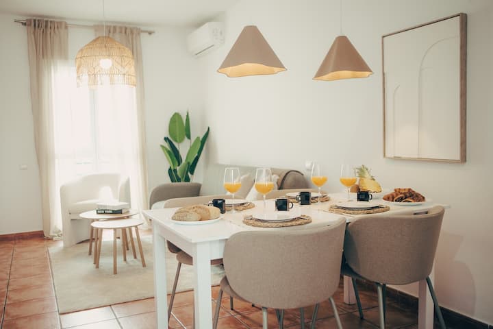 Azure Beachside Apartment - 50m From The Beach - Conil de la Frontera