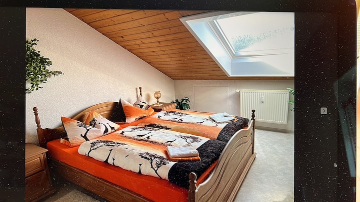 Vollmöblierte Dachgeschoßwohnung - Heidelberg