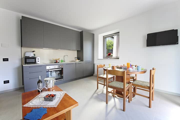 Modernité Et Confort, à 5min Du Centre-ville, Clim - Colico