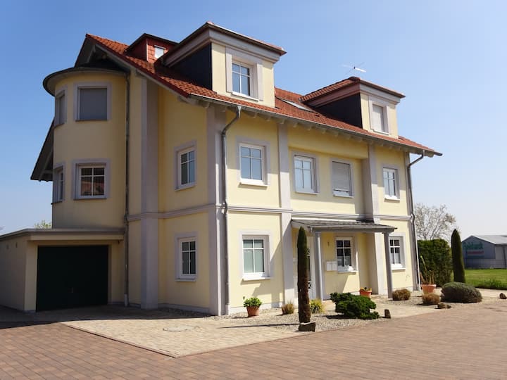 Ferienwohnung Nr.3 Georg Von Bach, 100qm + Sky - Bad Dürkheim