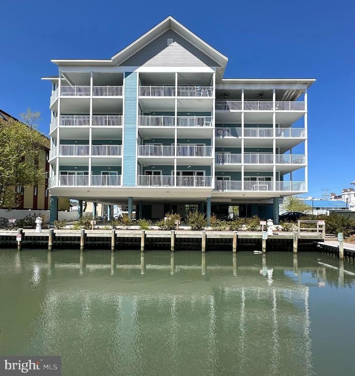 New Construction With Beautiful Canal Views - Ocean City, MD