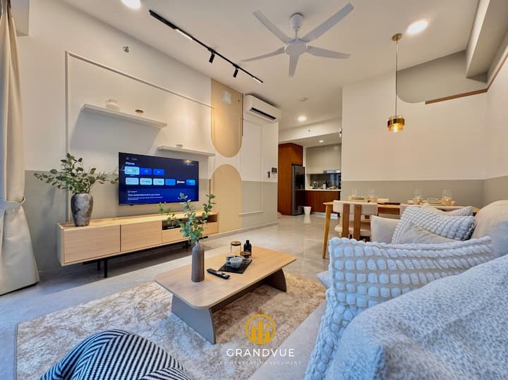 Agile 4pax Bukitbintang Walking10min> Pavilion/trx - Kuala Lumpur