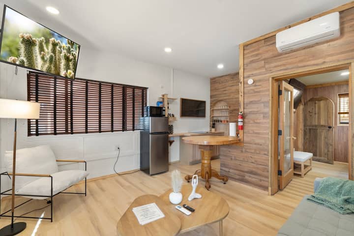 Cozy Cabin Unit | Many Amenities - Williams, AZ