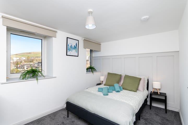 Holiday-homes Dot Co -  5 Bedroom Apartment - Melrose