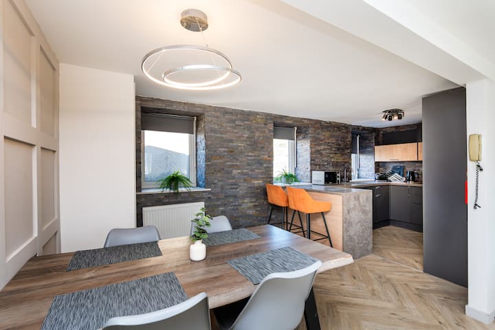 5 Bedroom Apartment - Galashiels - Galashiels