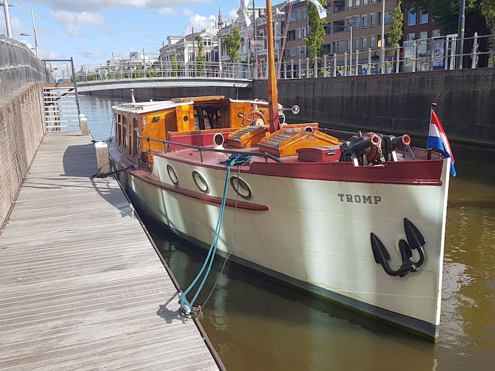 Old Dutch Navy Boat City Center - Rijswijk