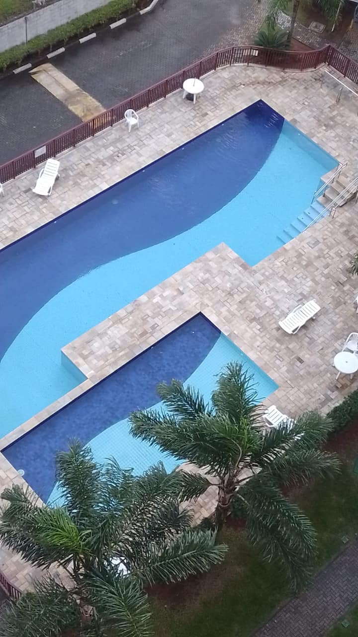 Apto 2 Dorm E Uma Vaga - Locação - Santos