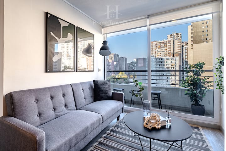 Ht | Luminoso Y Moderno Dpto. Con Estacionamiento - Santiago, Chile