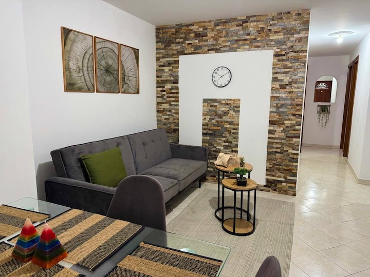 Family Apartment 3beds/kitchen/wi-fi/360° View - Medellín