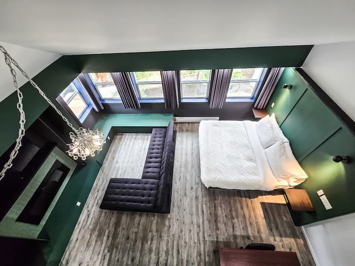 Treetop Suite - Copper Rose Retreat B&b - 因弗米爾