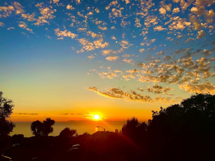 Laguna Beach Ocean View Cottage - Laguna Beach, CA