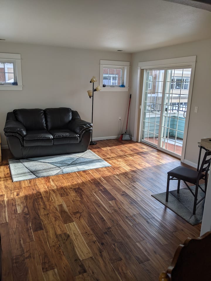 Beautiful Ashland Flat - Ashland, OR