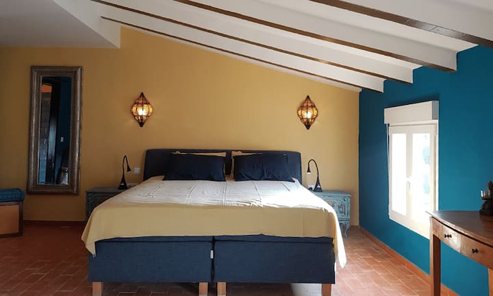 Room Amarillo B&b Ontinyent - Onteniente