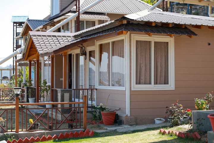 Qcent Club Three Rooms Cottages - Mukteshwar