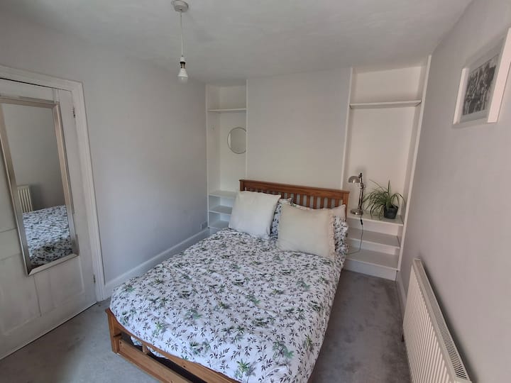 Our House In Cowes - Isle of Wight