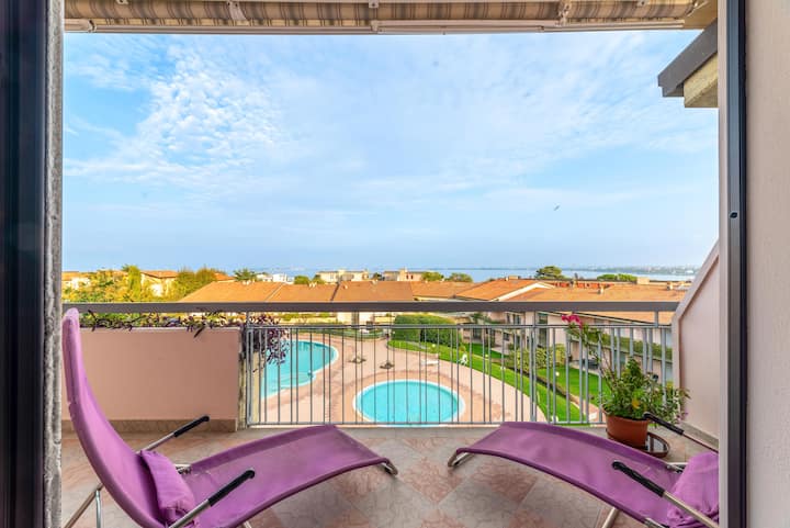 Vista Lago E Piscina - Apt. Di Design A Desenzano - Desenzano del Garda