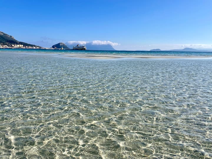 Dalia, Restrukturierte Edrgeschoss Am Meer - Golfo Aranci