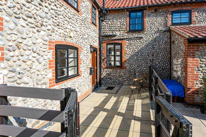 Pretty Seaside Cottage, Poppy Cottage - Sheringham