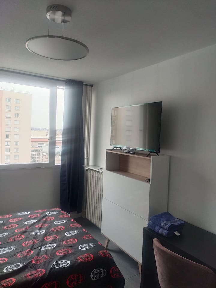 Appartement Complet De 115 M² - Saint-Priest