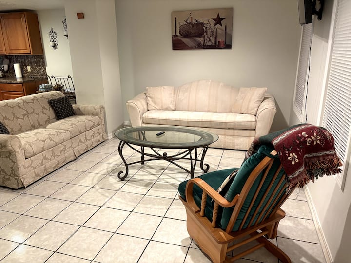 #12 Rustic Charm - Vermilion, OH