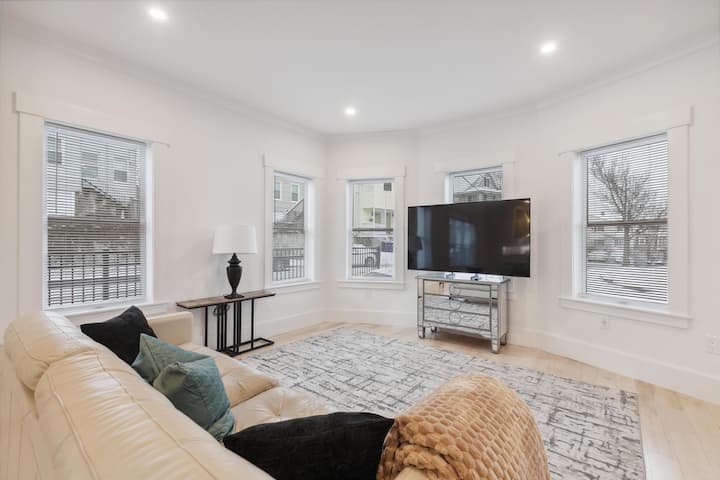 Modern-comfortable, And Spacious - Malden