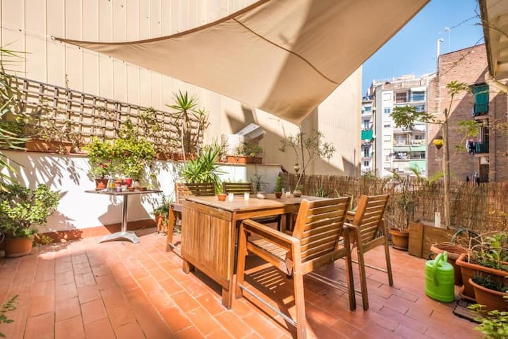Lovely Sunny Terrace In Centre Of Barcelona - Barcelone