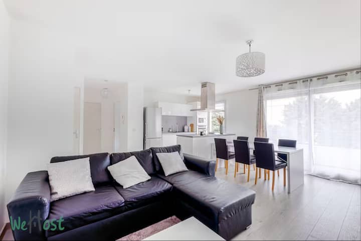 Appartement T2 - 4 Pers - Avec Balcon Et Piscine - Écully