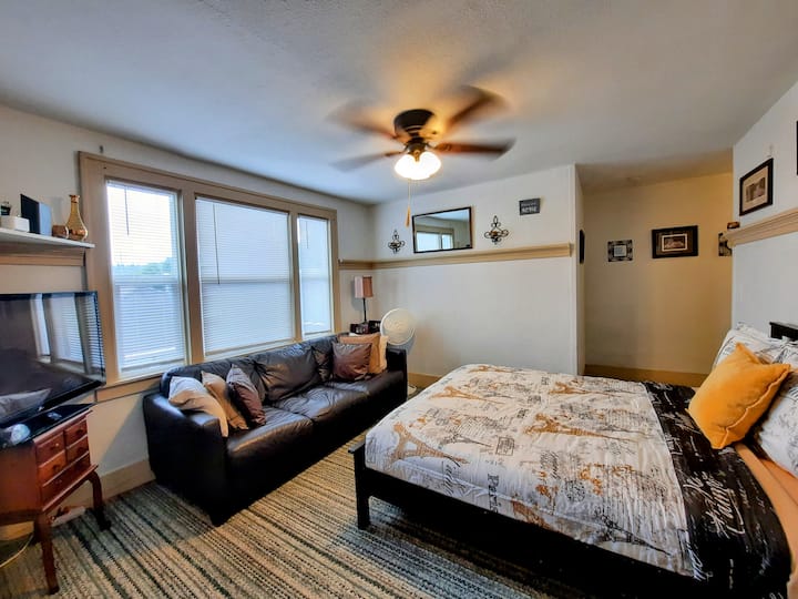 Sunset View Apt 5 @ Eklund - Aberdeen, WA
