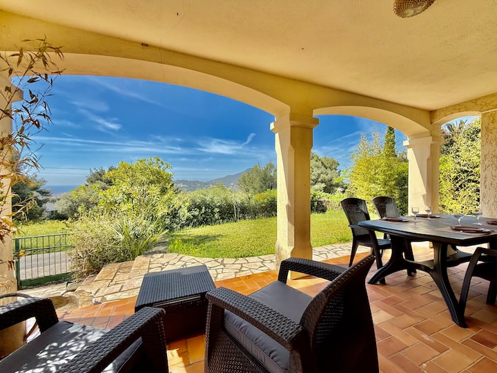Appartement Charmant & Paisible · Jardin · Vue Mer - Carqueiranne