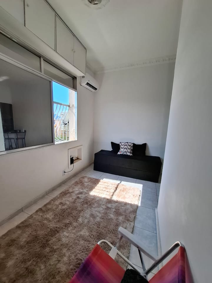 Ape Perto Do Sambódromo - Rio de Janeiro