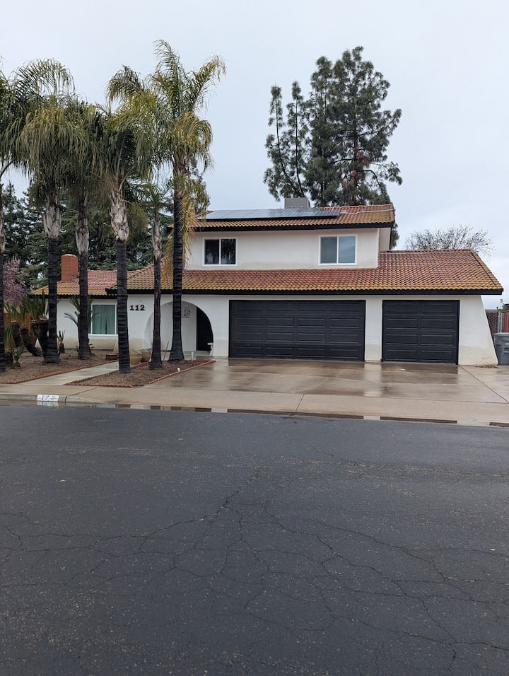 Welcome To Lilith's House! - Californië